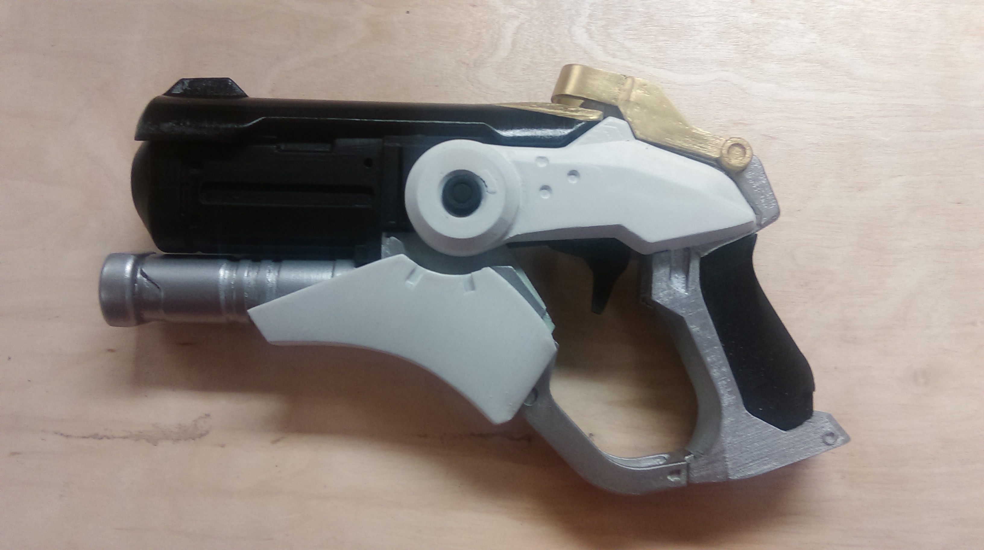 STL file Overwatch Mercy Gun snap assembly with moving parts 🔫 ・3D ...