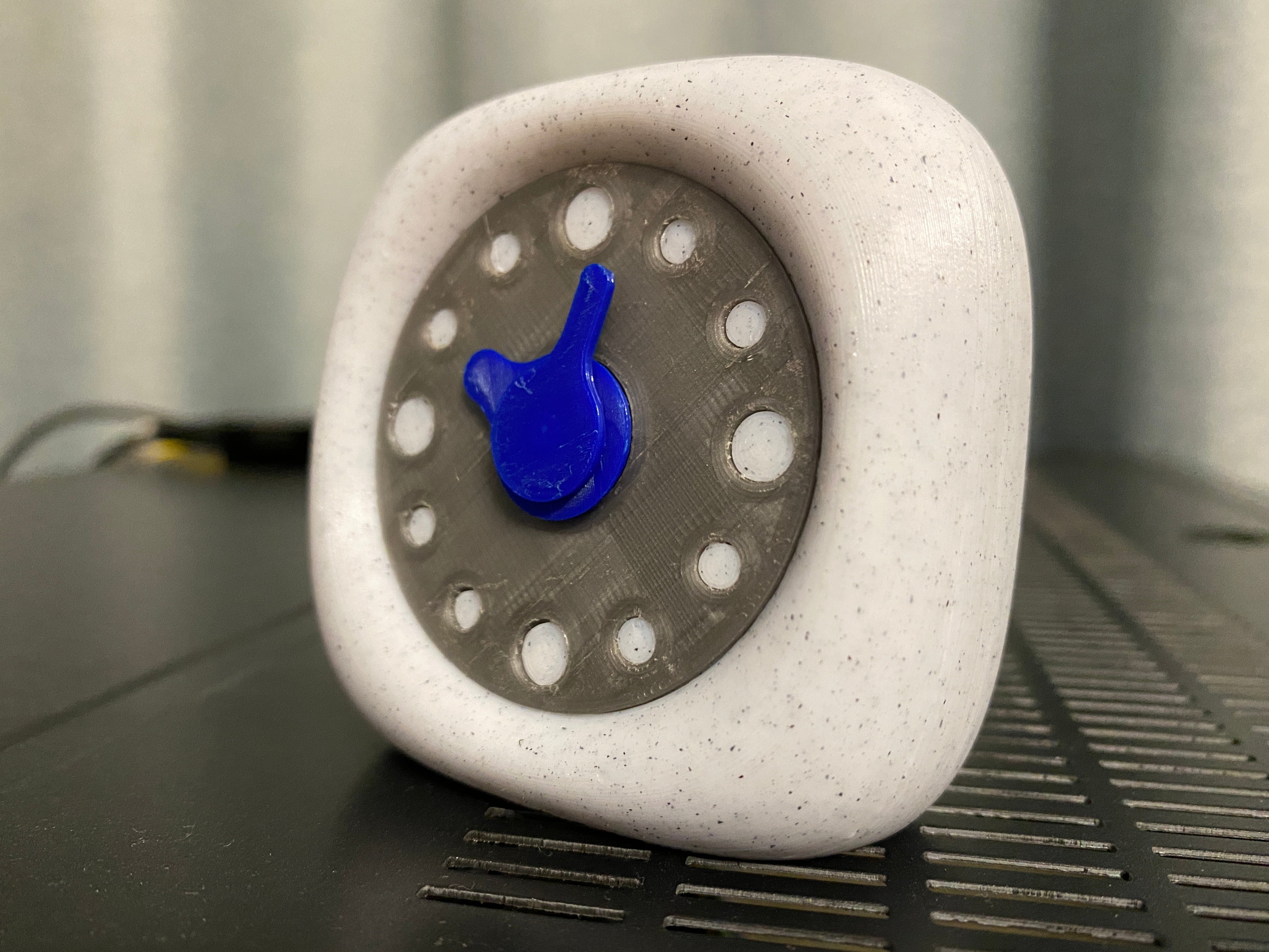 3D printable Little cute clock・Cults