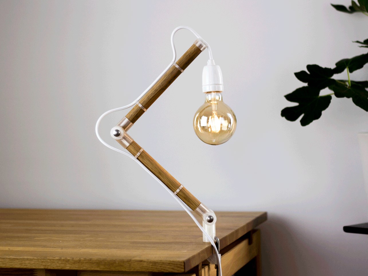 Free STL file Wooden Table Lamp 🪵 ・Template to download and 3D print・Cults