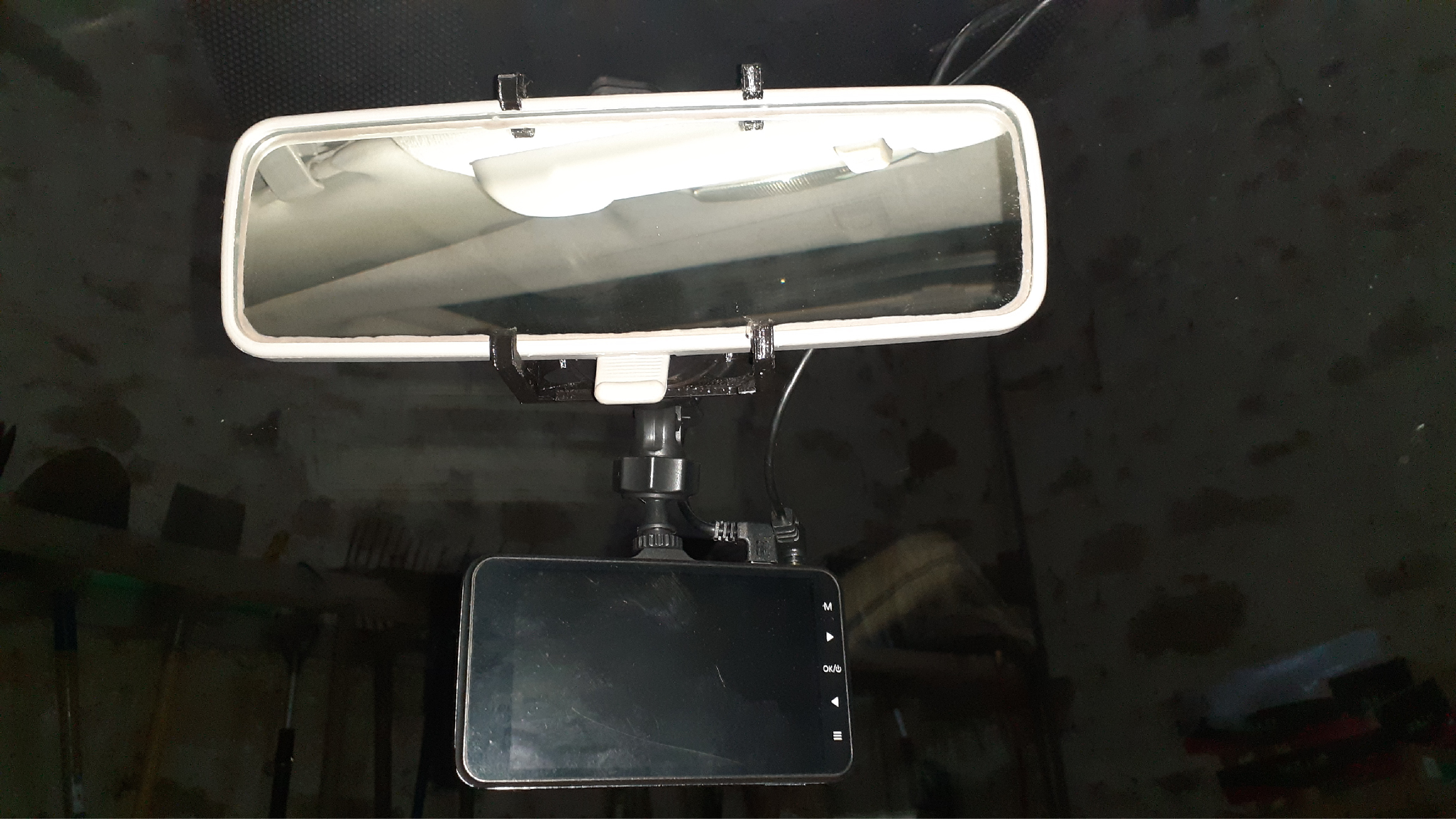 STL file Car rear view camera support (Panda), Dashcam support rear ...