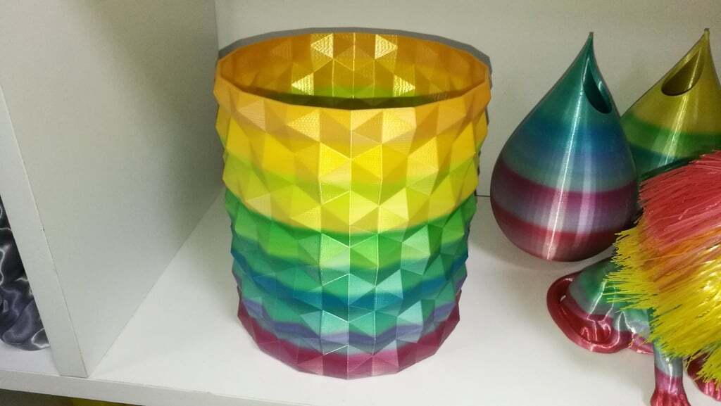 3D print Hex surface vase (spiral print)・Cults