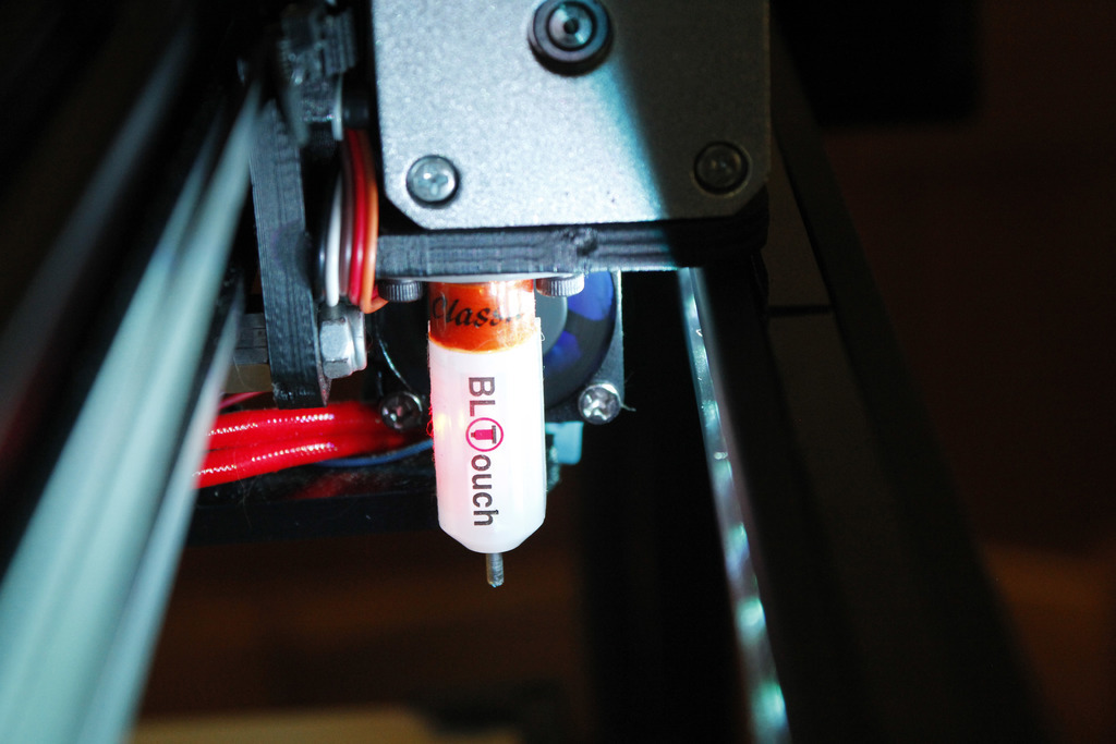 Free 3D file D-Bot Titan Extruder, Bl-Touch and Cooling Fan Carriage 🧞 ...
