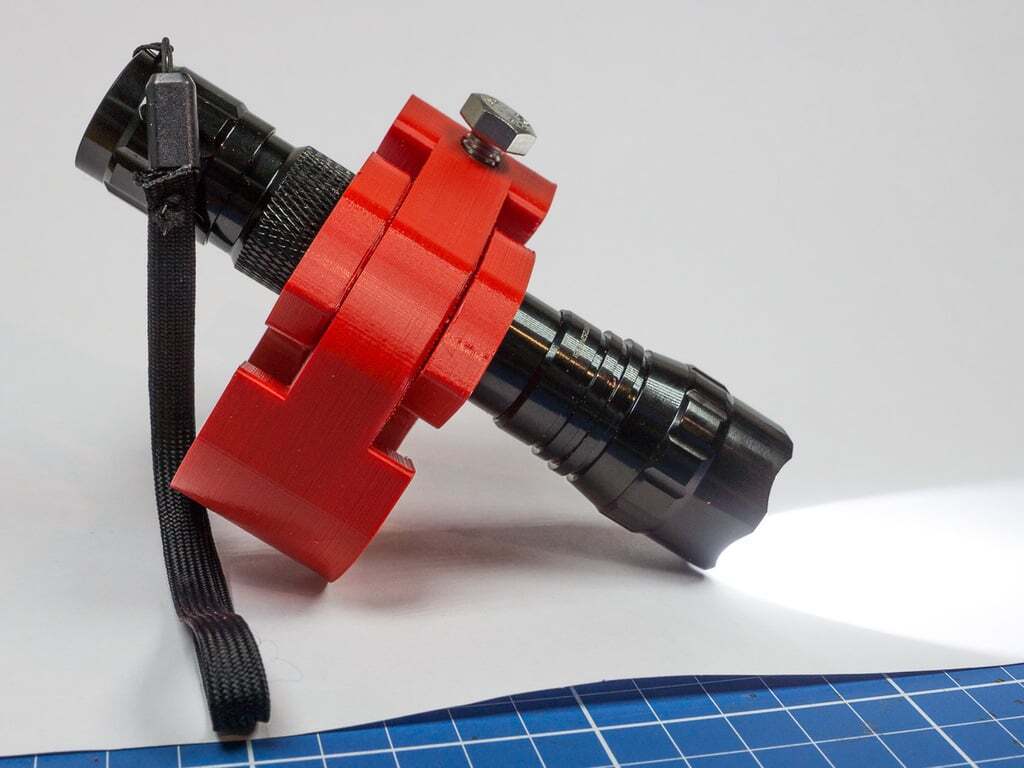 3D printable Flashlight Clamp・Cults