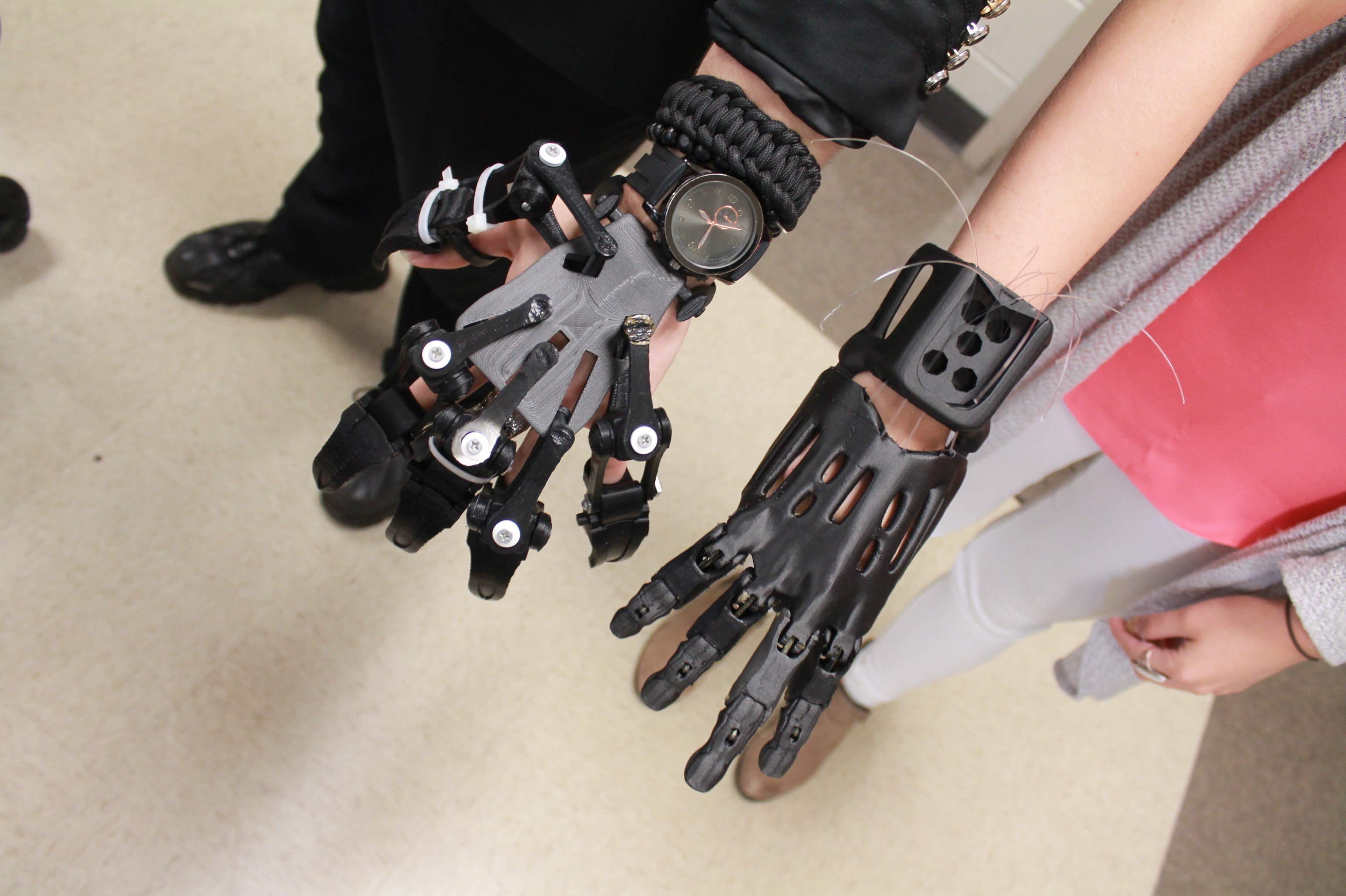🤲 3D Printed Exoskeleton Hands・3D Print with the Markforge Mark One 3D ...