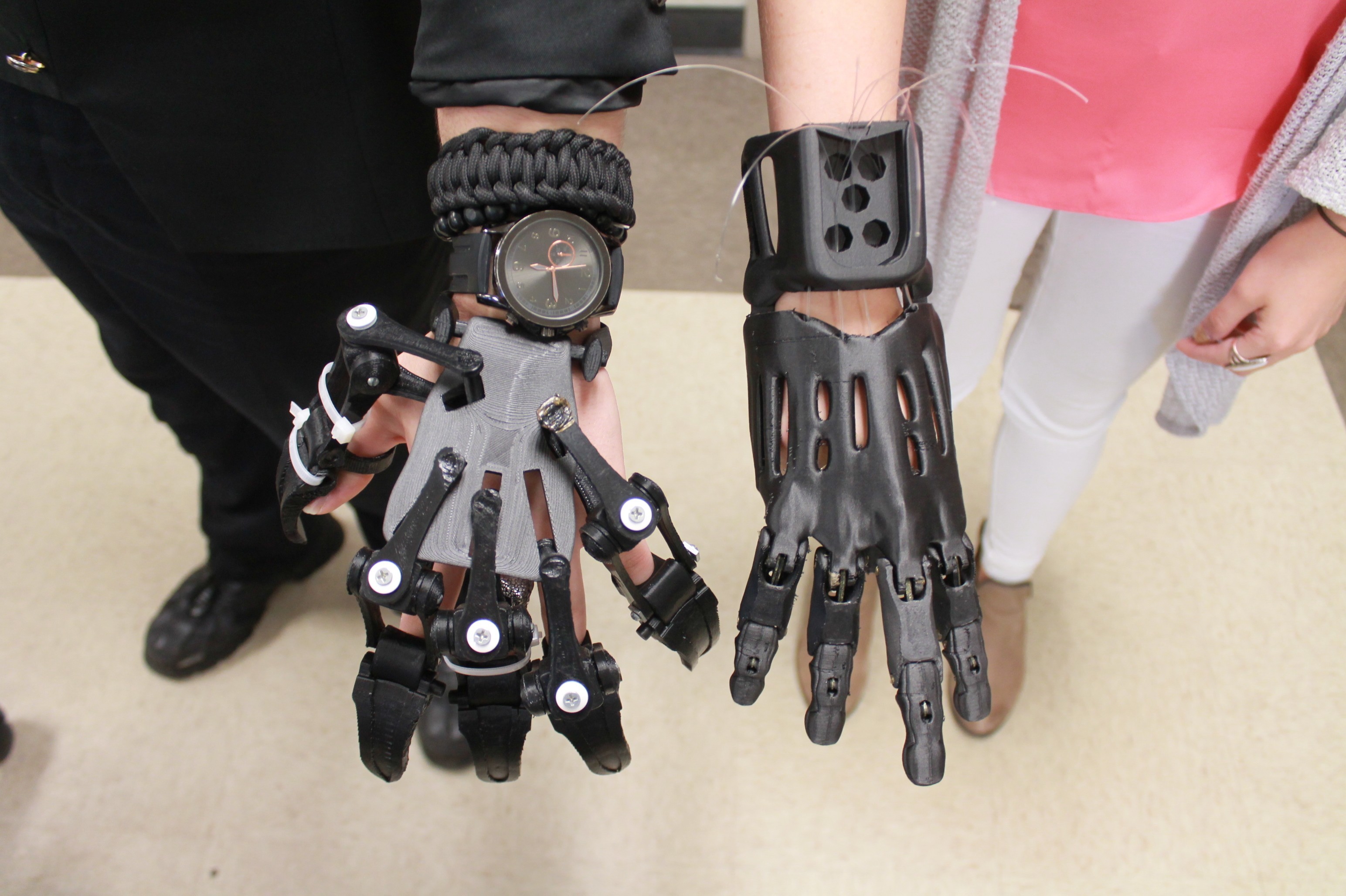 🤲 3D Printed Exoskeleton Hands・3D Print with the Markforge Mark One 3D ...