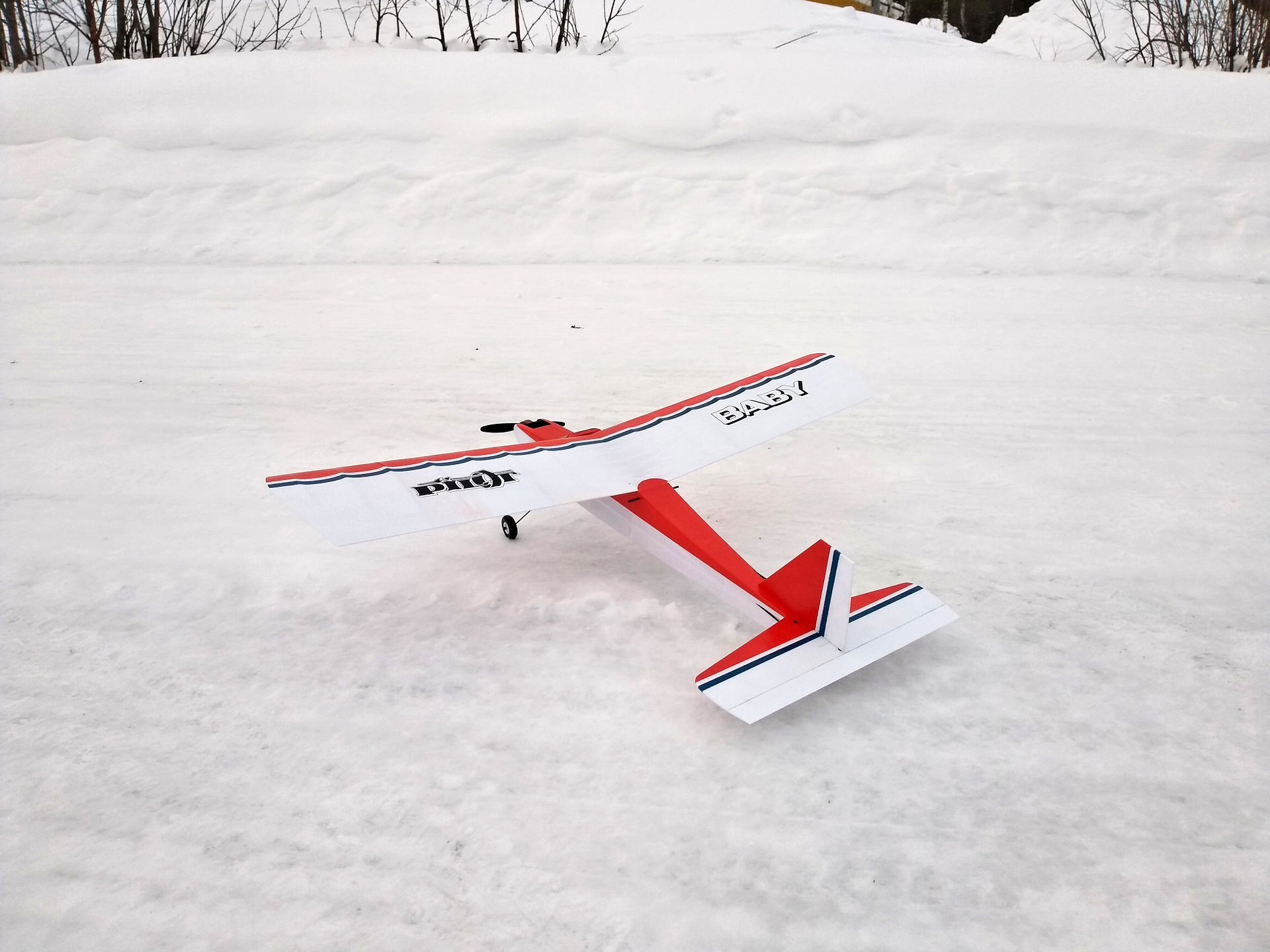 Free STL file Pilot Baby - 3D Printable Vintage RC Sports Model ...