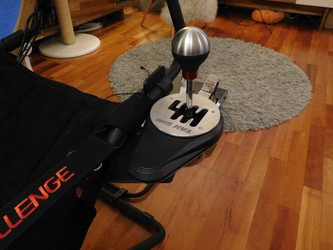 📱 Playseat Challenge Thrustmaster TH8 shifter mount・ STL File for 3D ...