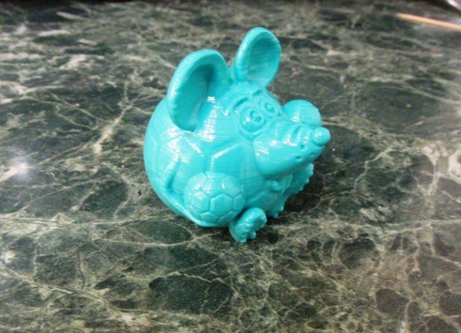 3D printed mouse soccer player・Cults