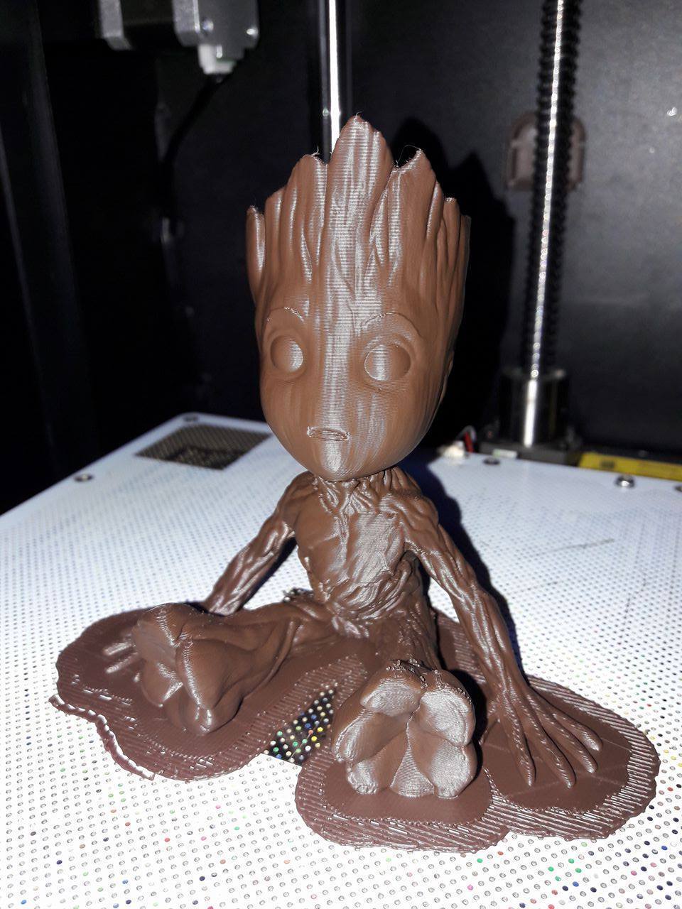 Groot bebé impresso em 3D • feito com Zortrax M200・Cults