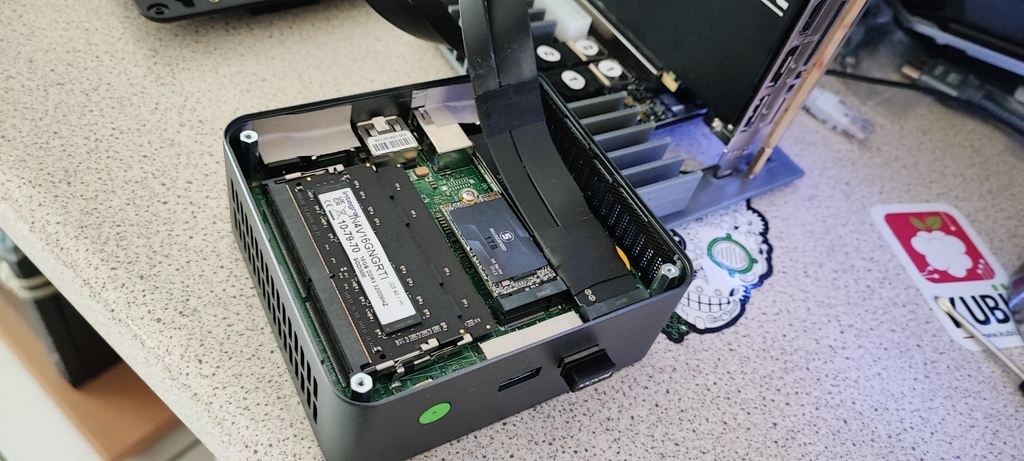 Free 3D file HJJ LINK eGPU / external GPU enclosure 🔗 ・3D printer ...