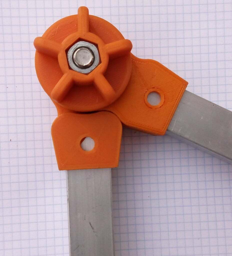 3D printable Articulated elbow・Cults