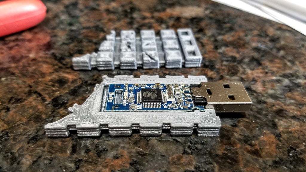 Archivo STL gratis Cyberdyne Systems - T800 CPU USB Drive 💾 ・Diseño de ...