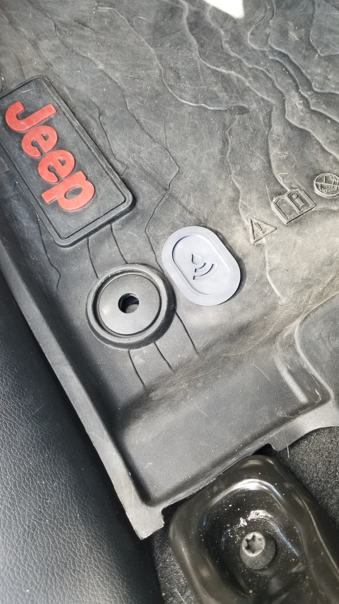 3D print Jeep JK, JL, JT - Floor Drain Plug・Cults