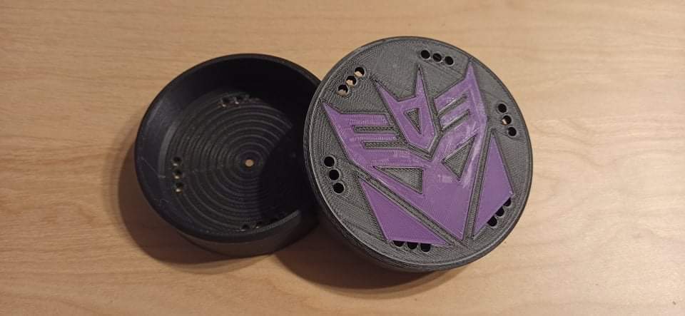 Free STL file transformers decepticon night guard box 🤖 ・3D printing ...