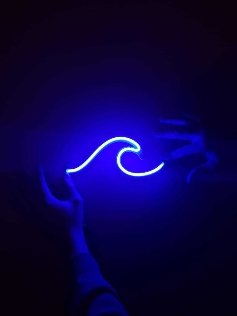 STL file Wave neon led 🌊 ・3D printer design to download・Cults