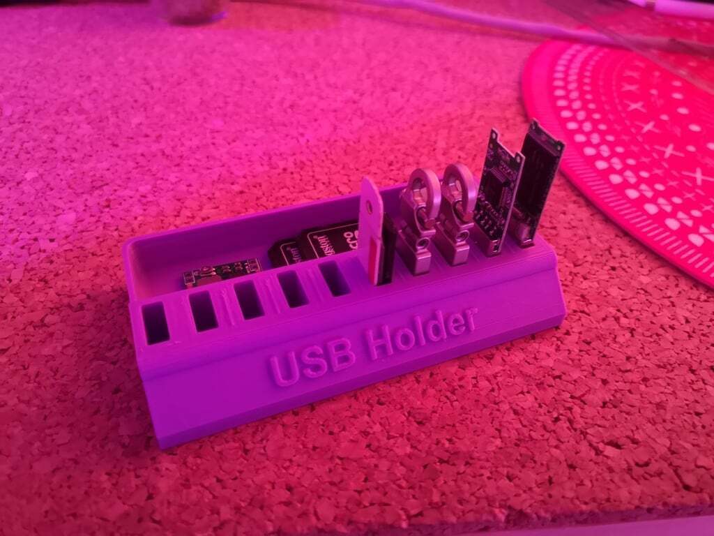 3D print USB Holder with storage box・Cults