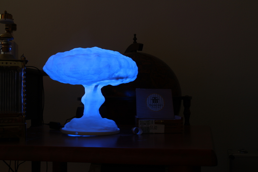 🍄 Mushroom Cloud Lamp・Free STL File for 3D printing・Cults