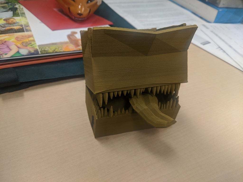 📦 Cardboard Box Mimic・Free STL File for ・Cults