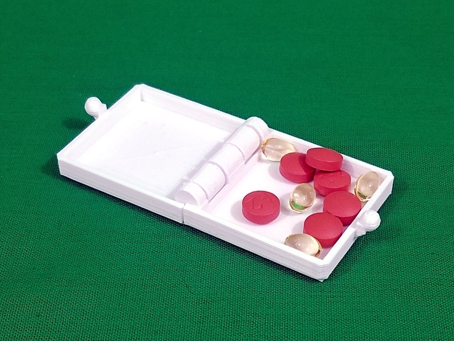 Free STL file Pill Case - Print in Place 💊 ・3D printer model to ...