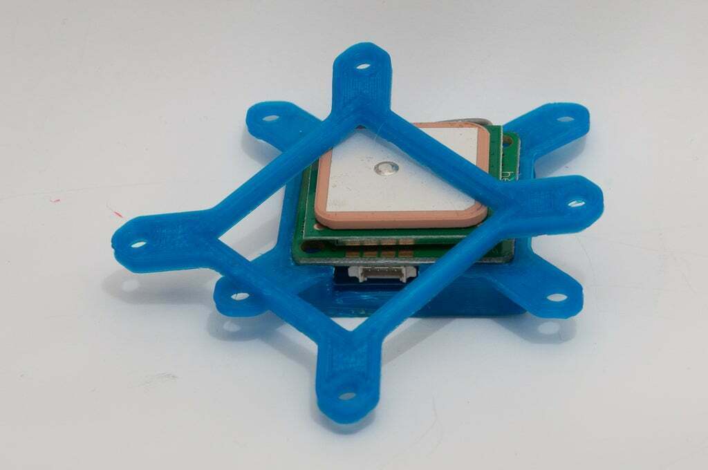 Free STL file Neo 6M GPS case 🚁 ・3D printer model to download・Cults
