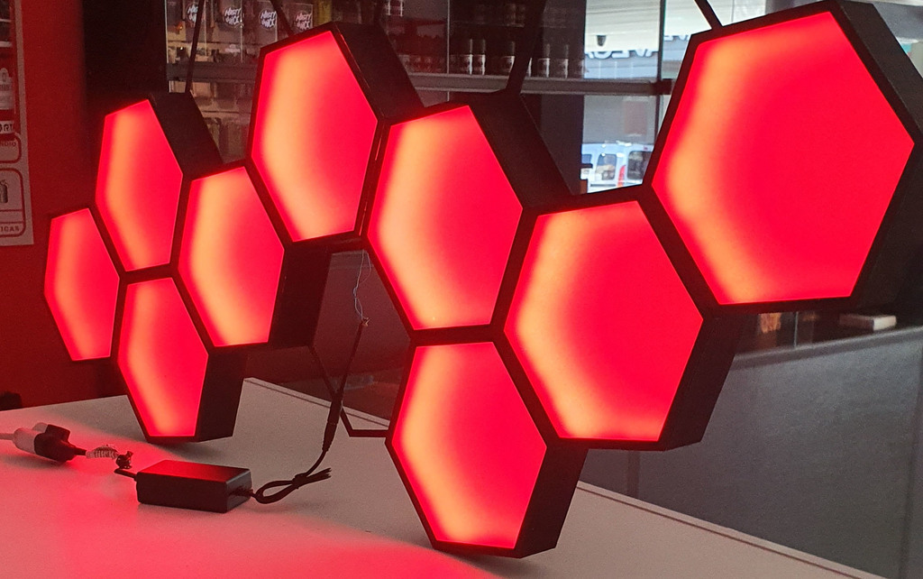 Free STL file Hexagonal Cell Led Lamp 🔦・3D printable object to download ...