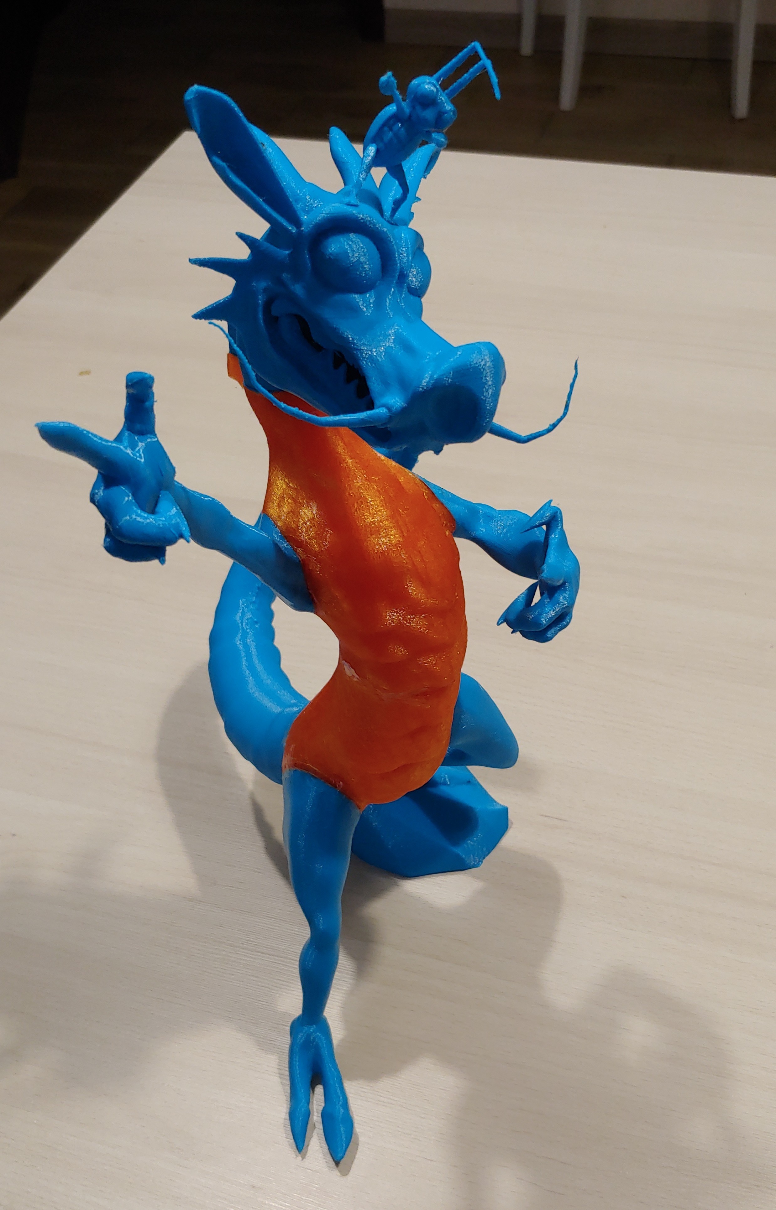 Imprimible en 3D Dragón Rojo con BUG • hecho con Prusa mk2.5・Cults