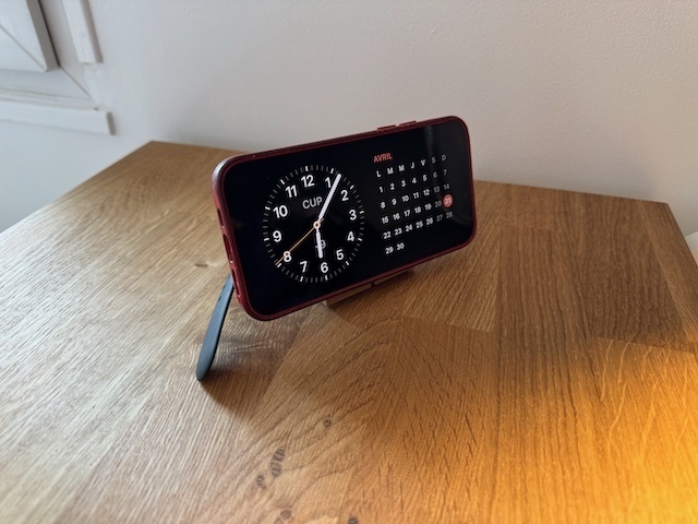🍎 Apple alarm clock iPhone and watch charger・Free 3D File for ・Cults