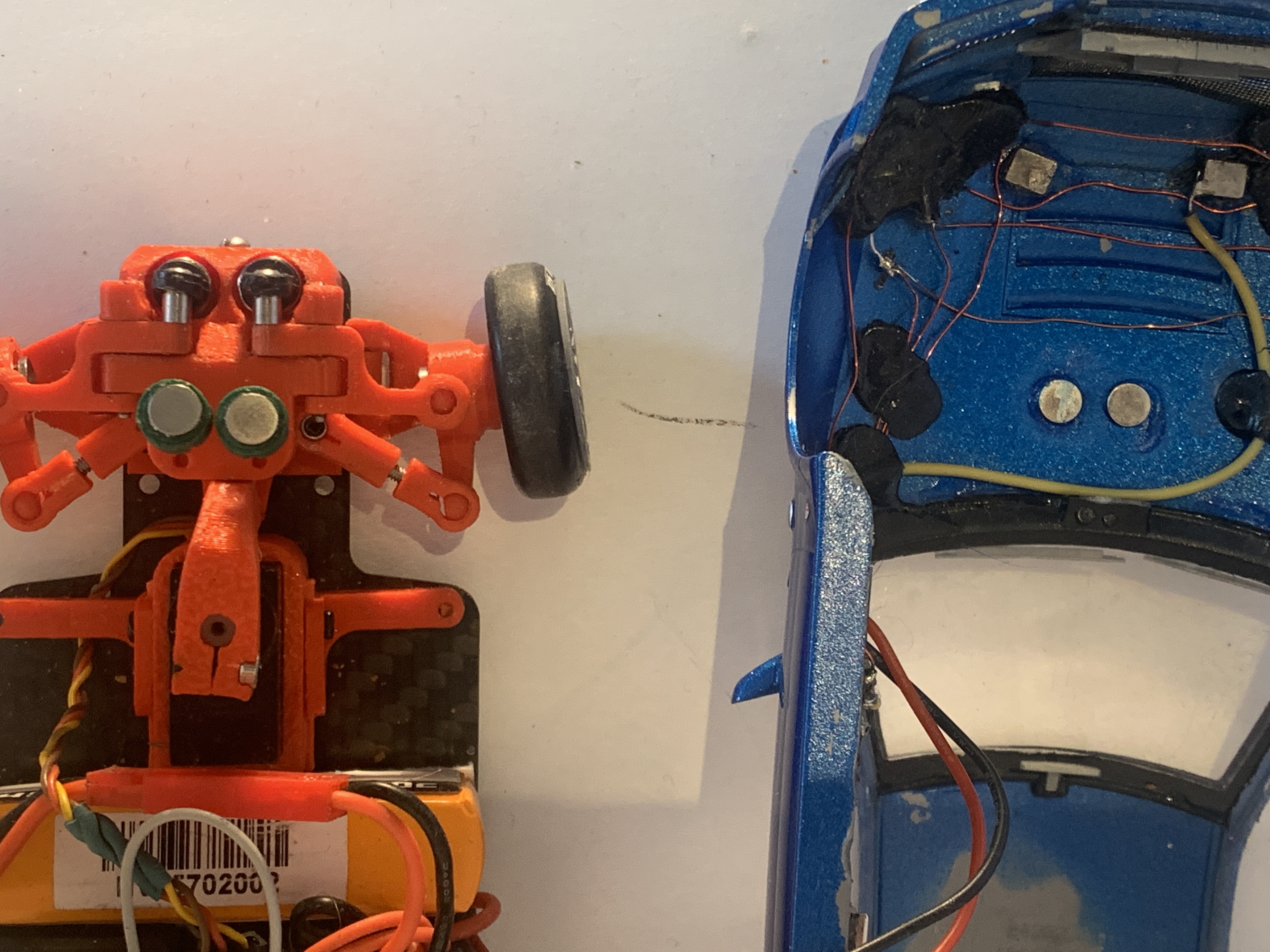 Free STL file 1/28 magnetic body mount for 4mm ballhead 🧲 ・3D printer ...