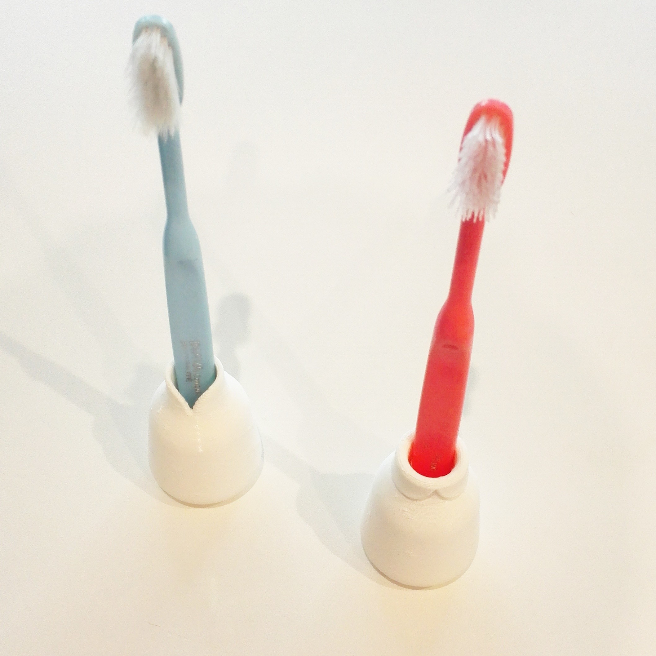 Free STL file Family customisable toothbrush holder 👪 ・Design to ...