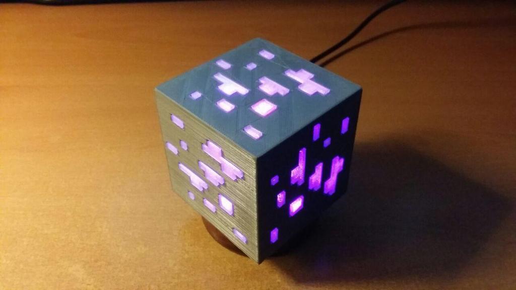3D printed Minecraft diamond ore lamp・Cults