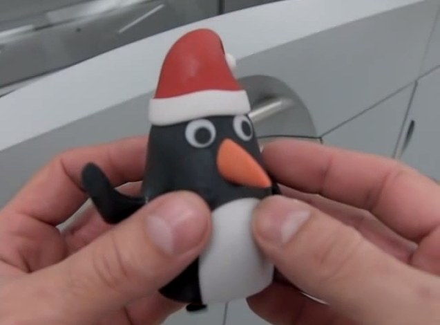 🎄 Christmas Linux penguin・Free STL File for ・Cults