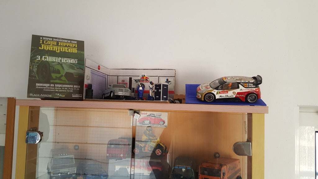 Free STL file Slot Car Display Stand 🚗 ・3D printing template to ...