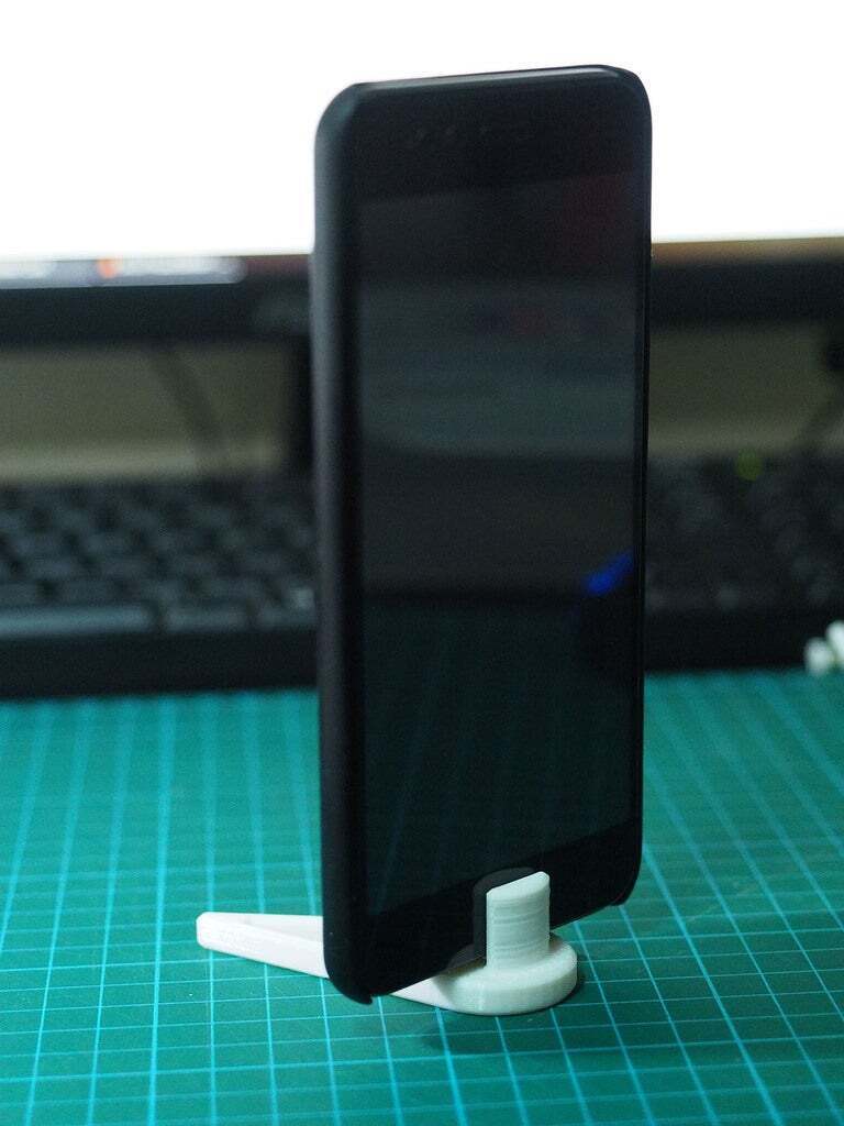 Free STL file Simple multi-angle Phone Stand 📞 ・3D printable model to ...