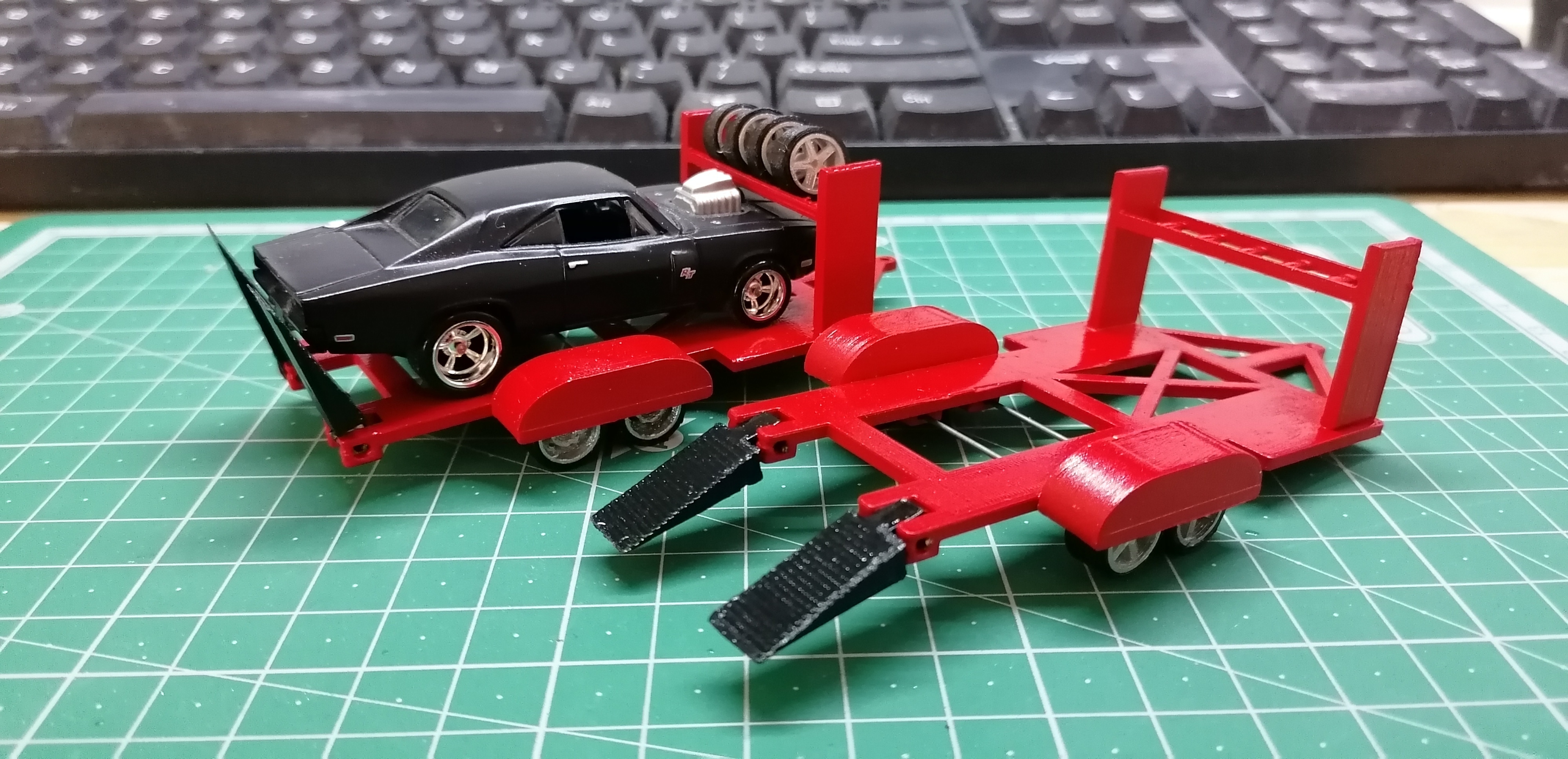 STL file Race trailer 🏎️ ・Template to download and 3D print・Cults