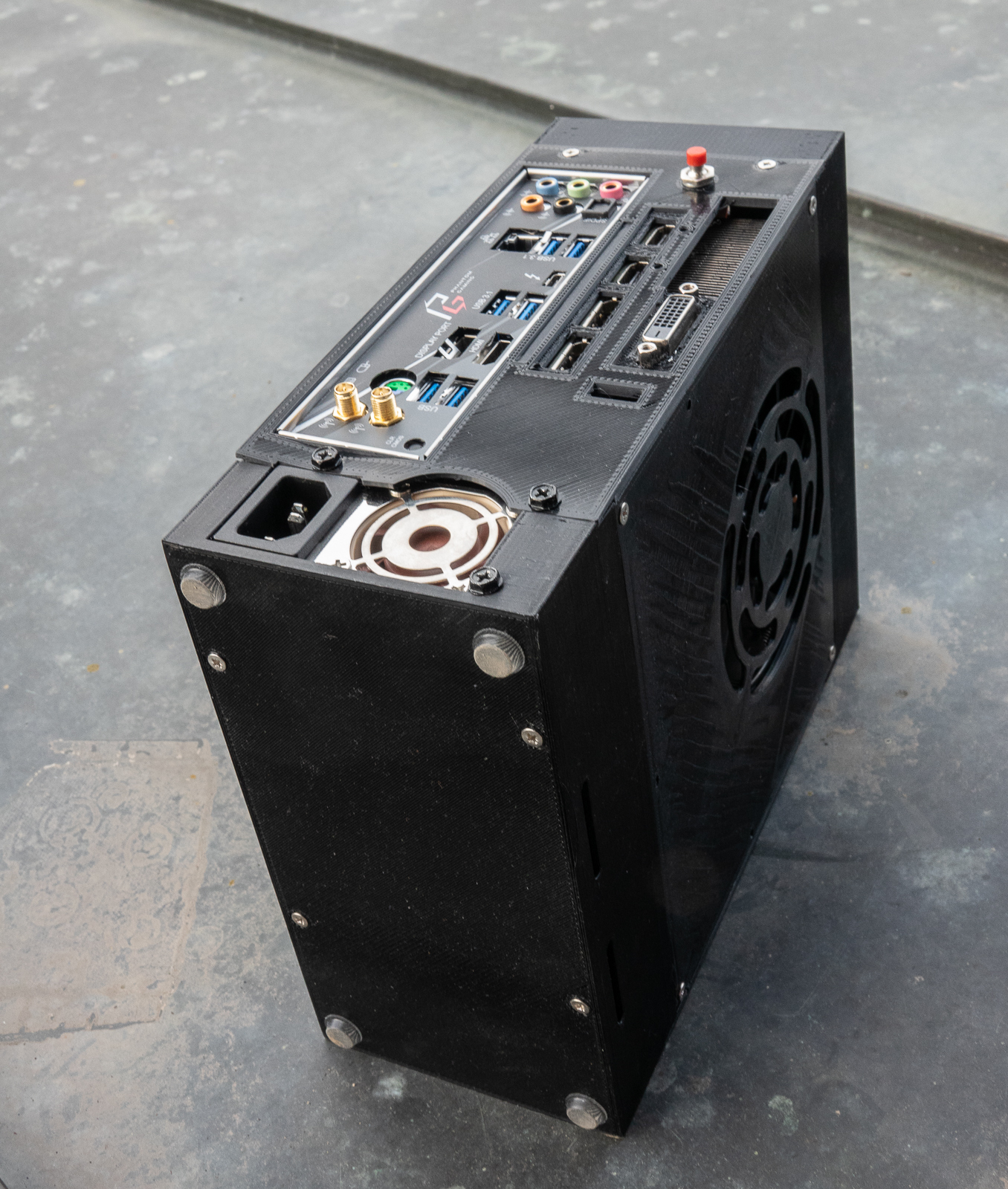 👽 4.7L SFF PC case・ STL File for ・Cults