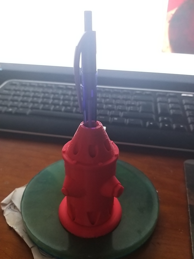 Free 3D file fire hydrant Pen holder 🔥 ・3D printing idea to download・Cults