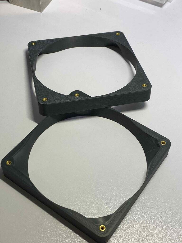 Free STL file 120mm Fan spacer for NCase M1 gpu deschroud 👽・3D printer ...