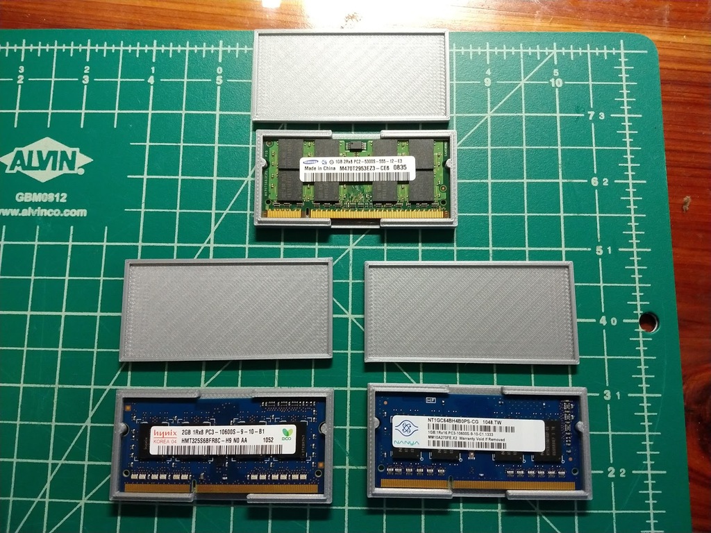 3D-Datei Einzel-SoDIMM-RAM-Gehäuse 🍂 kostenlos・3D-Drucker-Modell zum ...