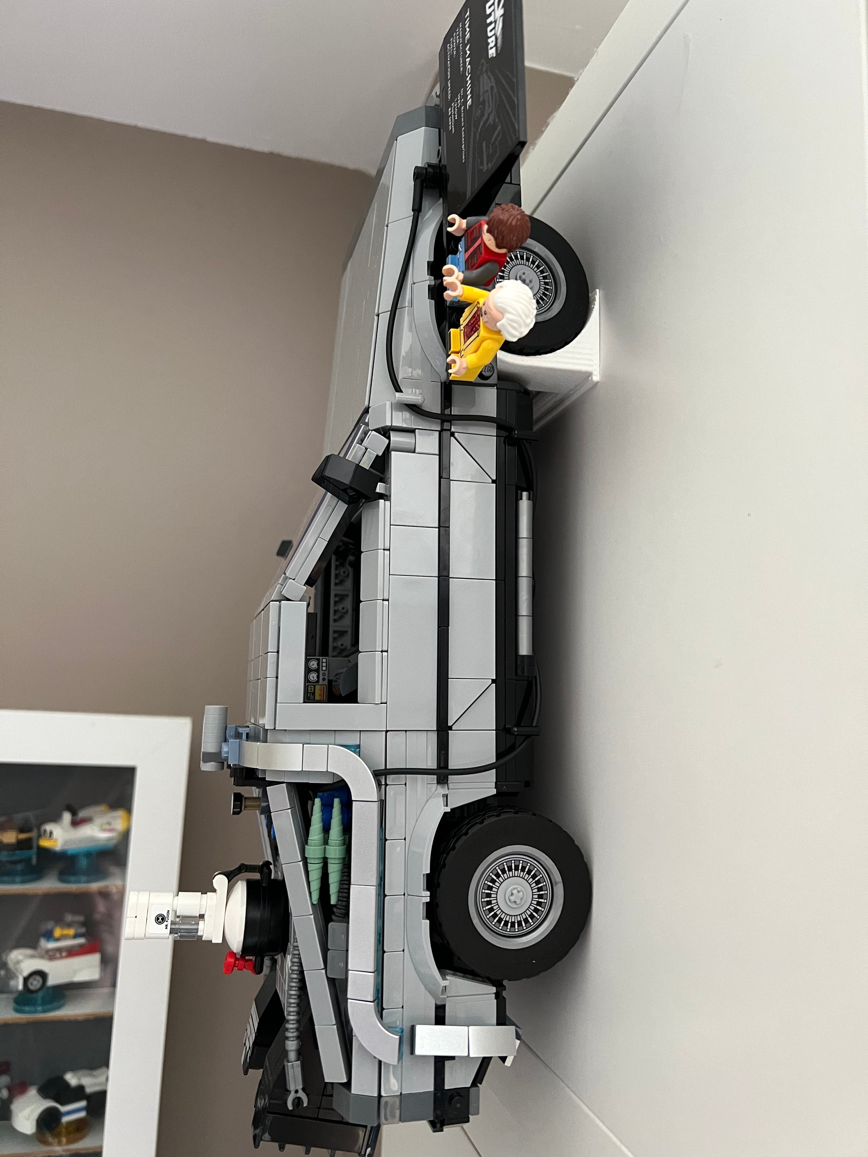 3D printed Lego Porsche 911 - 10295 Wall Mount and Lego set 10300・Cults