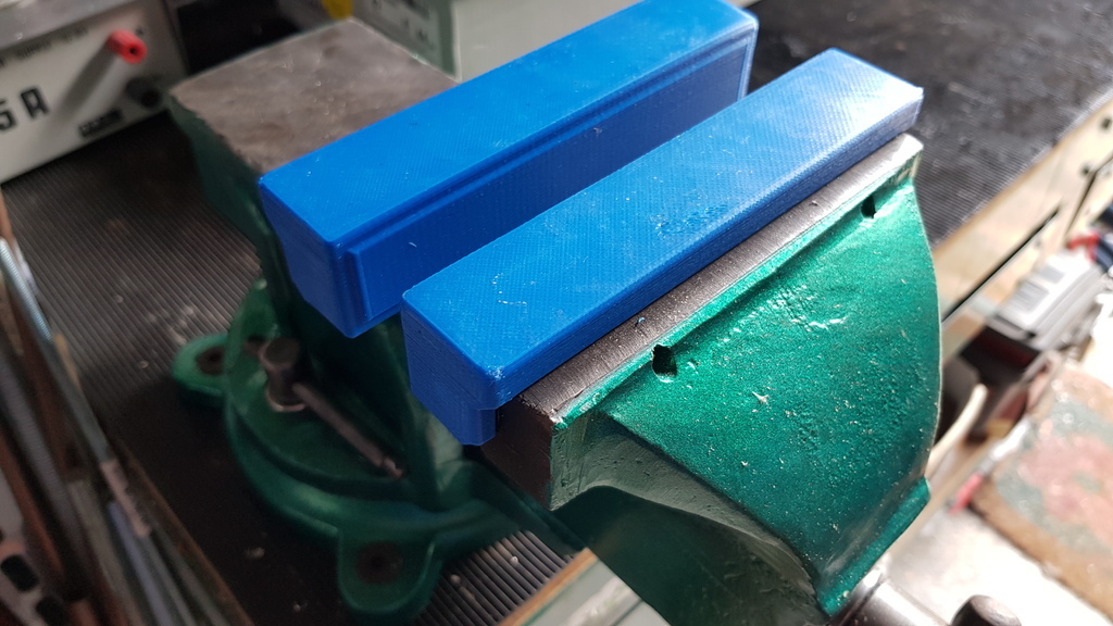 Free 3D file Jaws cover for bench Vise 125x20mm size 🧞‍♂️ ・3D printer ...