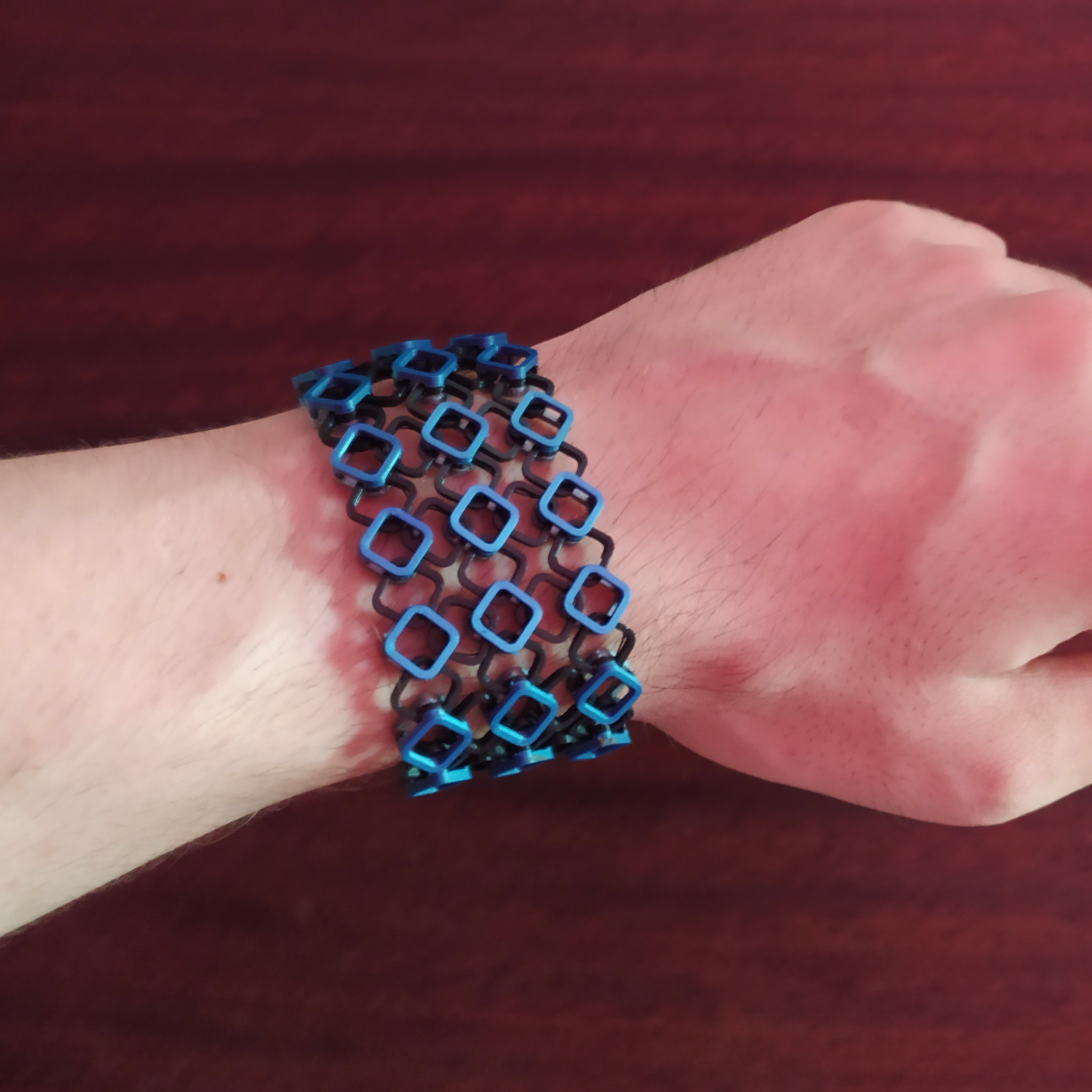 STL file Magnetic Bracelet 🧲・3D print design to download・Cults