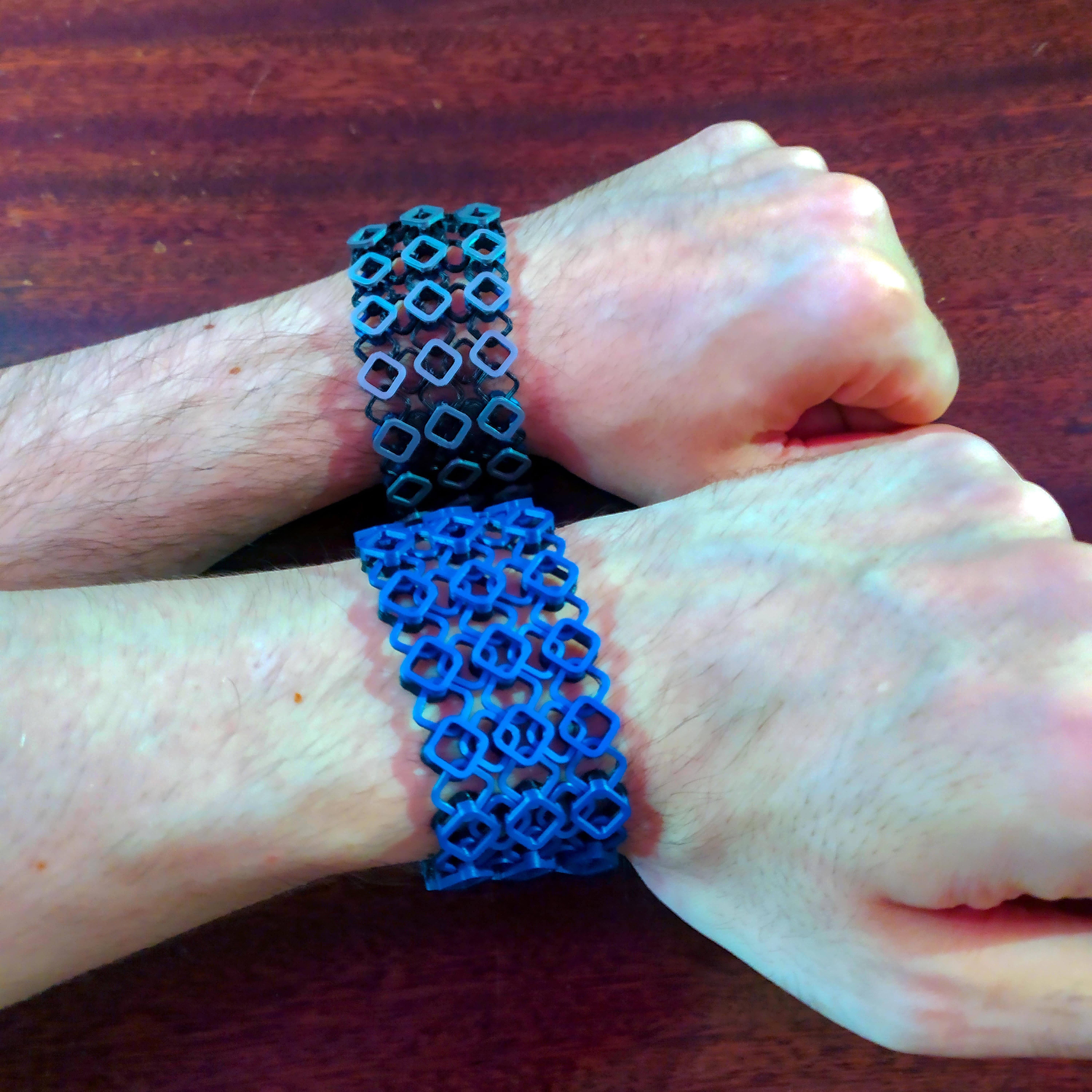 STL file Magnetic Bracelet 🧲 ・3D print design to download・Cults