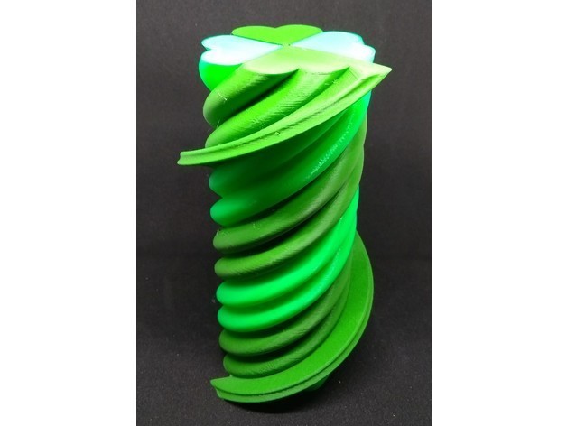 Free STL file Twisted 4 Leaf Clover - Single Extruder ☘️ ・3D printable ...