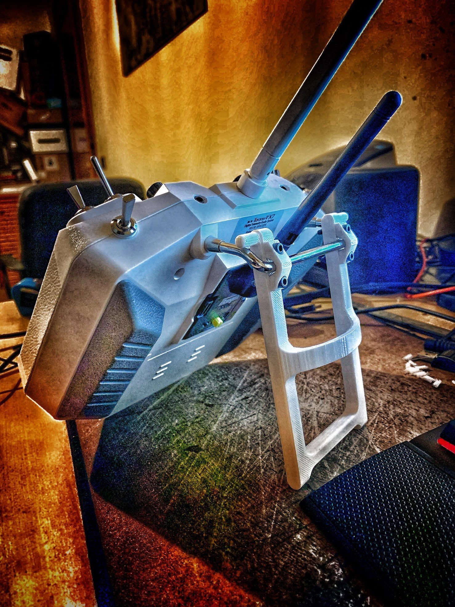 Imprimir en 3D FrSky Taranis X9D+ - DX7 - soporte・Cults