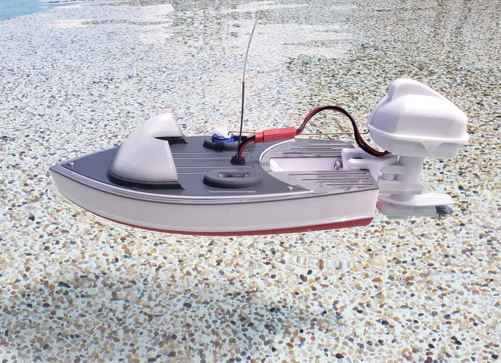 🛥️ RC boat hull for outboard RC motor・Free 3D File for ・Cults