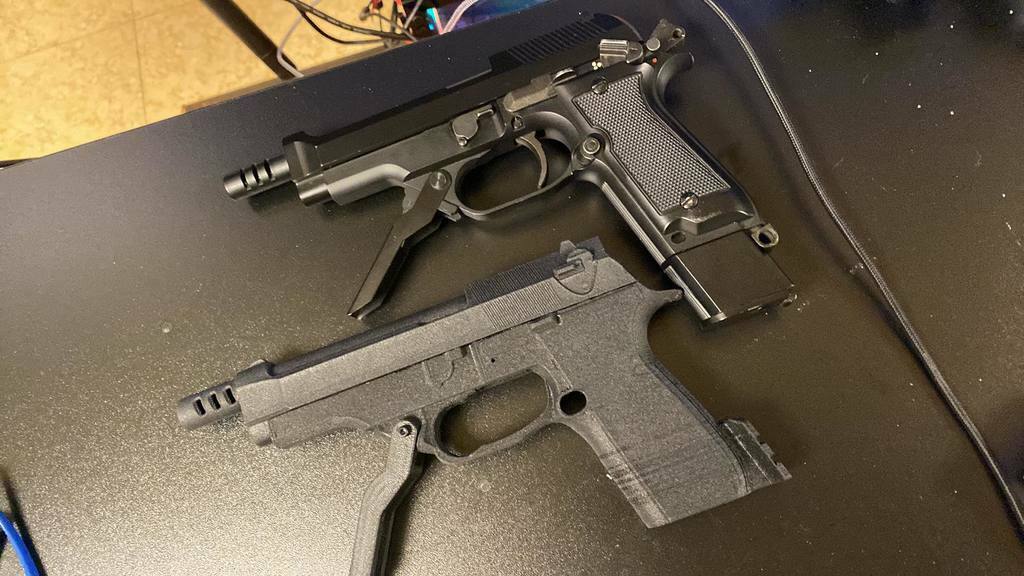 🆒 93-R Raffica (PROP)・Free 3D File for ・Cults