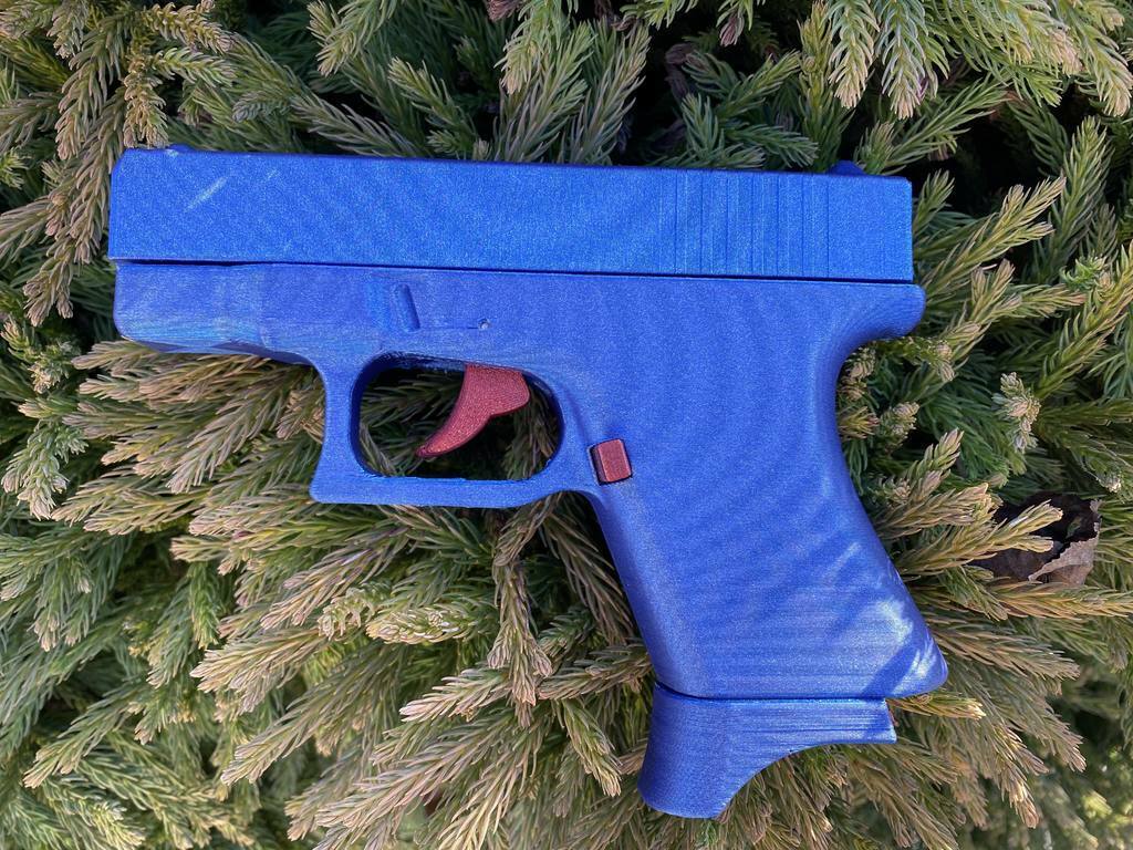 🔫 G26 - BLUE GUN / PROP・Free 3D File for ・Cults