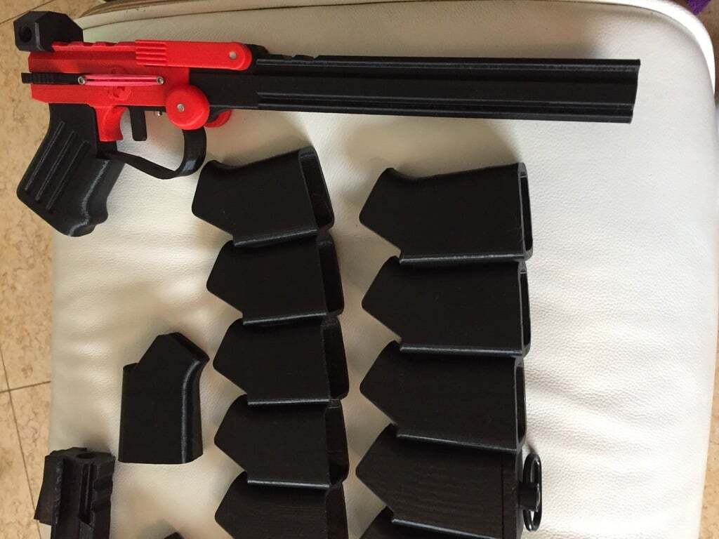 3D printed FN-FAL / AR Grip (M3 Bolt Version with Storage)・Cults