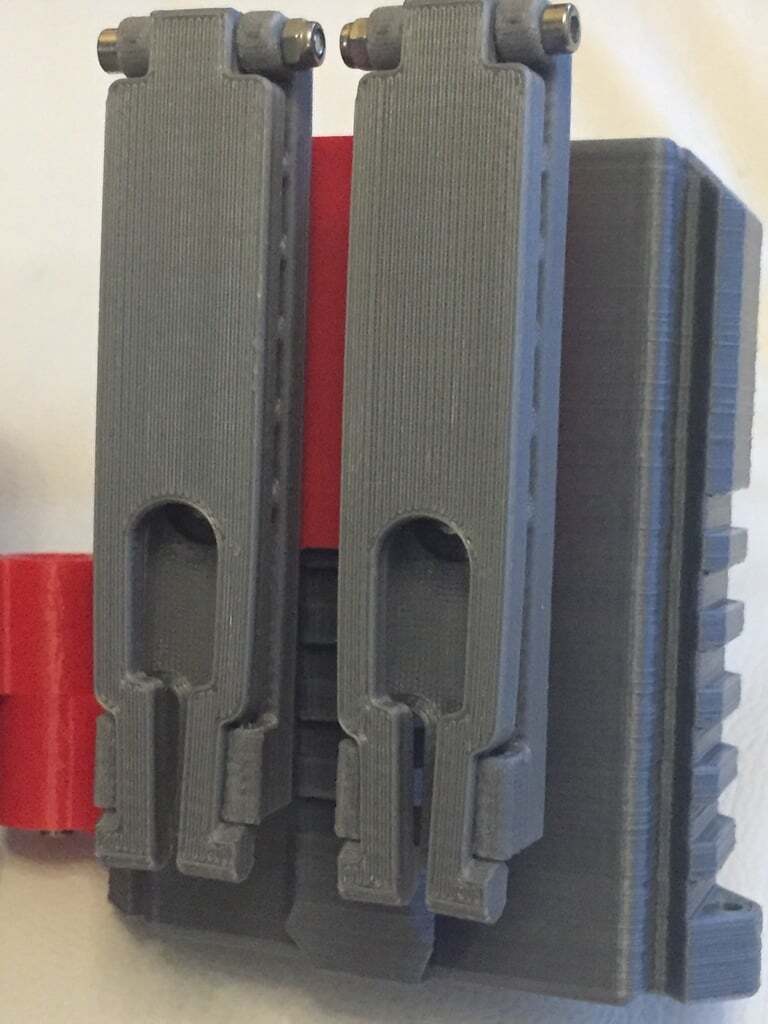 3D printed MRH Quick Release MOLLE Clips・Cults