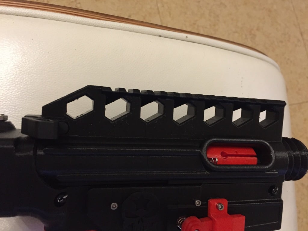 Imprimer en 3D Minimalist AR 15 (PROP / REPLICA) UPPER (PART 1)・Cults
